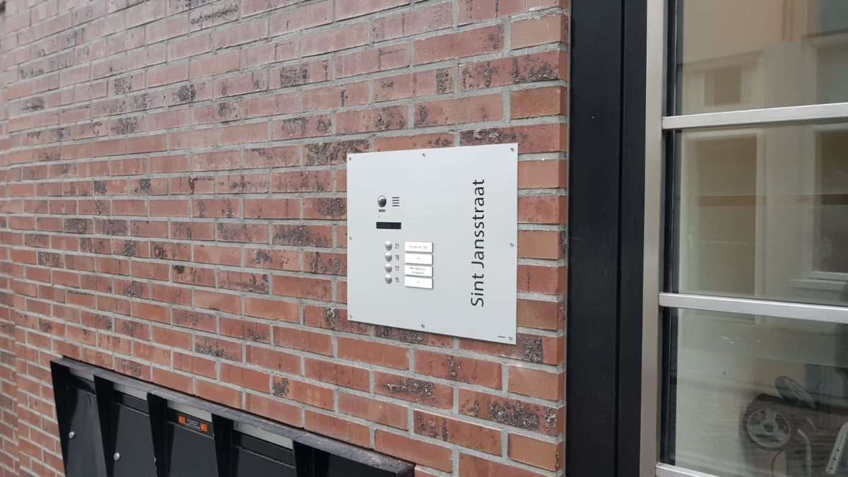 Evercom intercom voor installatiebedrijven | Eenvoudige installatie